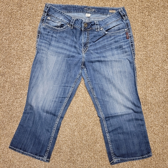 Silver Jeans | Jeans | Sz 8 Silver Capri | Poshmark